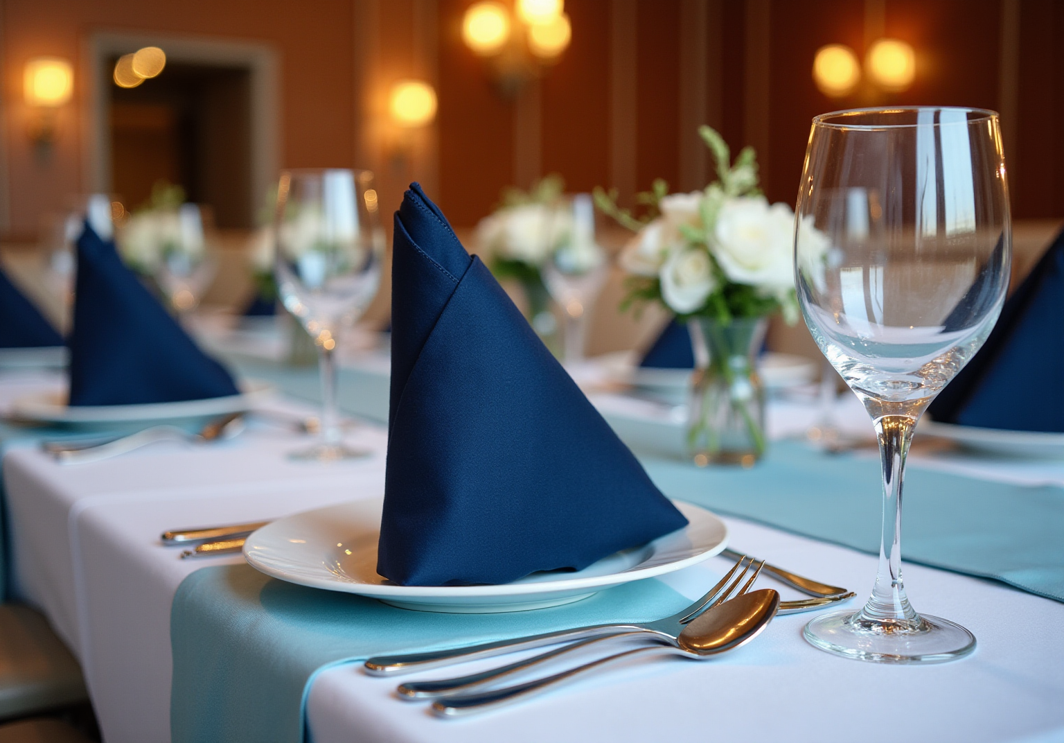 4 Best Practices for Using Dark Blue Napkins in Event Design