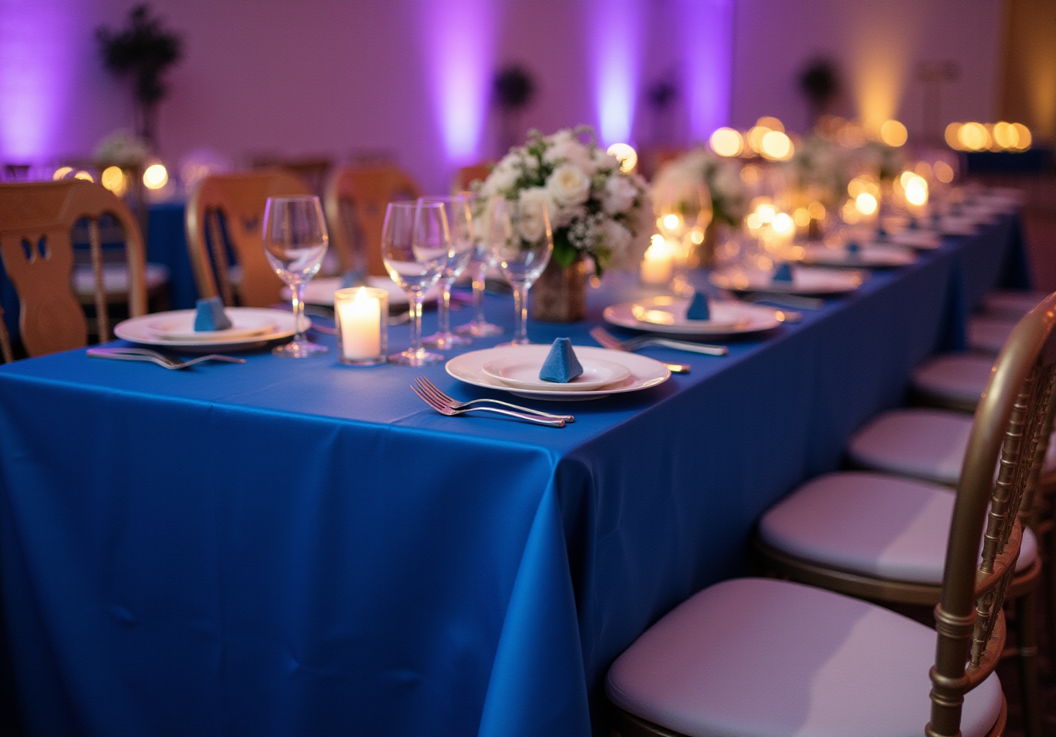 Choose the Perfect 90 x 90 Square Tablecloth for Your Event